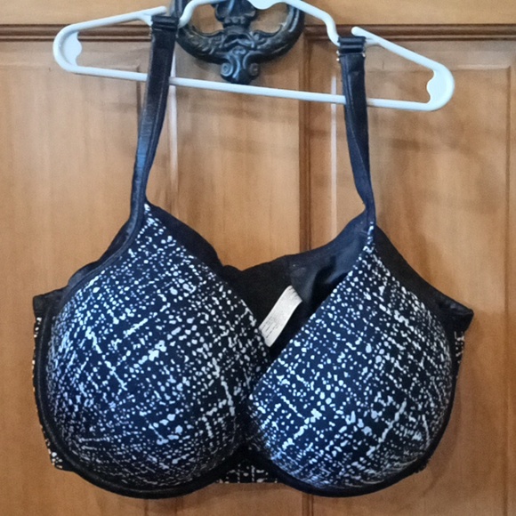 Cacique | Intimates & Sleepwear | Black And White Cacique Bra Size 4 ...